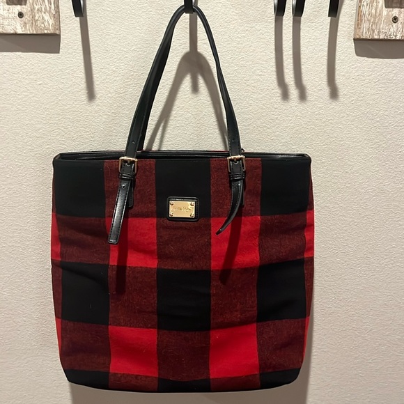 Charlie Paige | Bags | Charlie Paige Red And Black Plaid Shoulder Tote ...